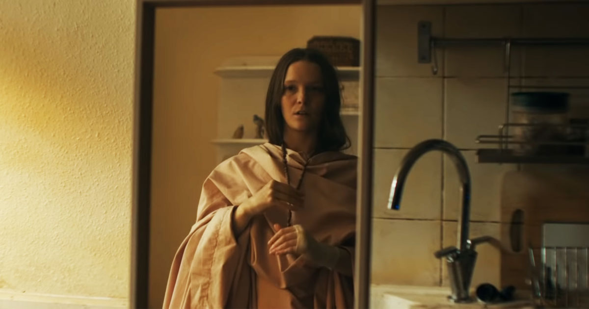 Official Trailer: A24's Saint Maud Promises Soul-Saving Terror | Dead ...